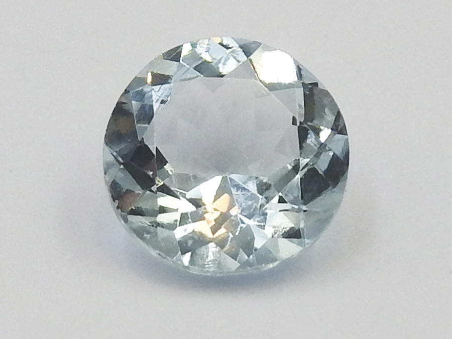 Akvamarin - MLOG - Mathiesen's Lab of Gemmology